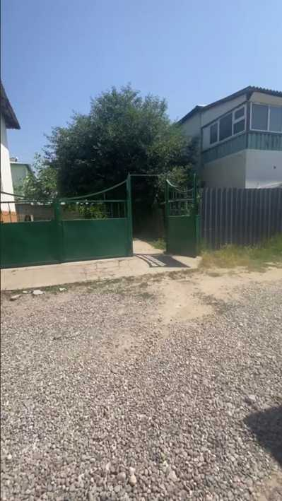 Загородный дом, дача с садом и всеми удобсивами