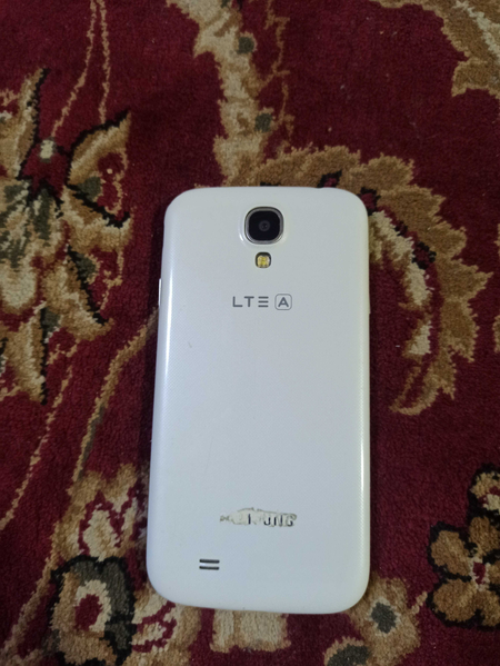 Продам сотовый телефон Samsung S3