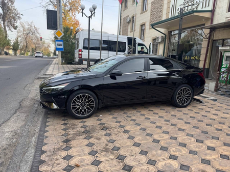 Hyundai Elantra 2022