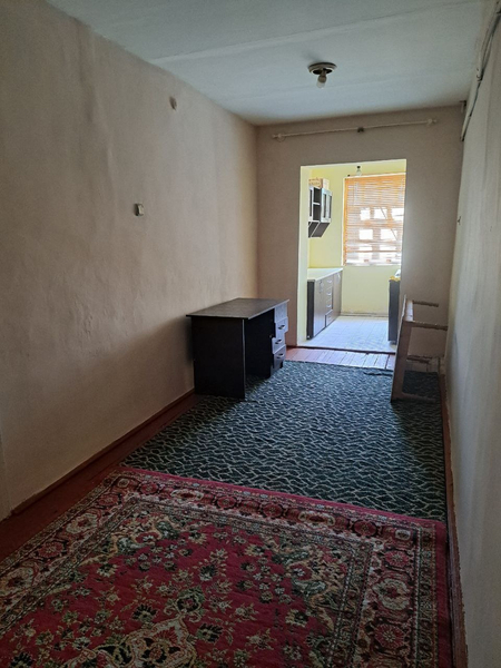 3 хонали квартира сотилади. Продаётся 3х комнатная квартира