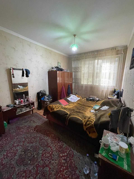 uy sotiladi qoyliq masiv 1 karzinkani yoni 4xona 3 etaj 65000