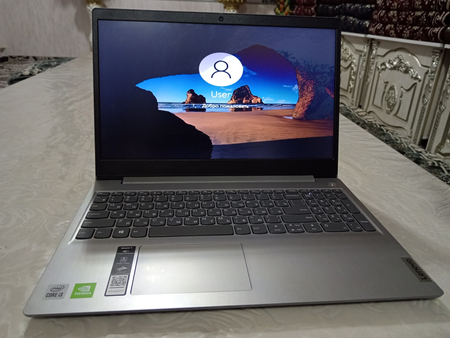 Lenovo notebook Core I-3 2021 sotiladi