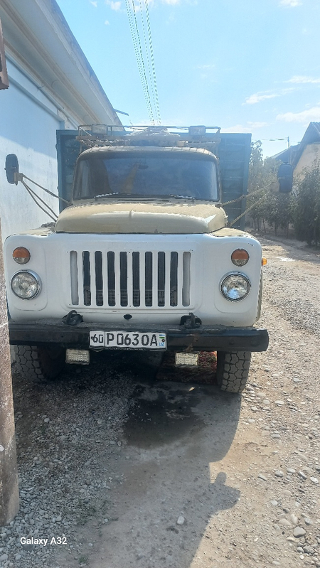 Gaz53 mashina sotiladii
