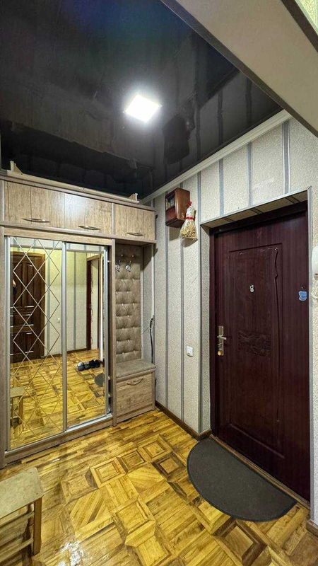 СРОЧНО Ташсельмаш 2х ком, 3 этаж, ор-р Шохона кафе, Напротив Боткина