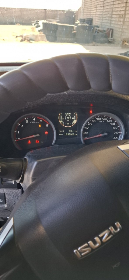 ISUZU D max пикап
