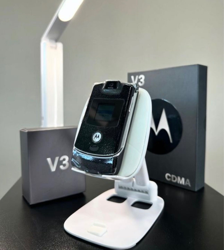 V3 Motorola razr