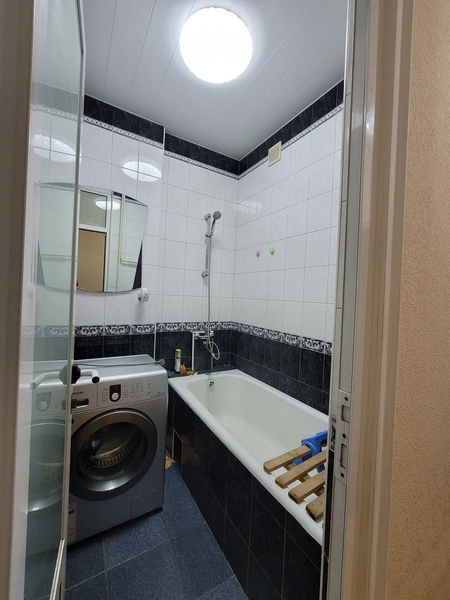 Продаётся квартира на Юнусабаде 8 кв 2/1/4