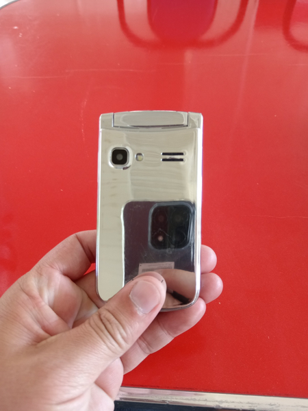 Телефон Novey A80R