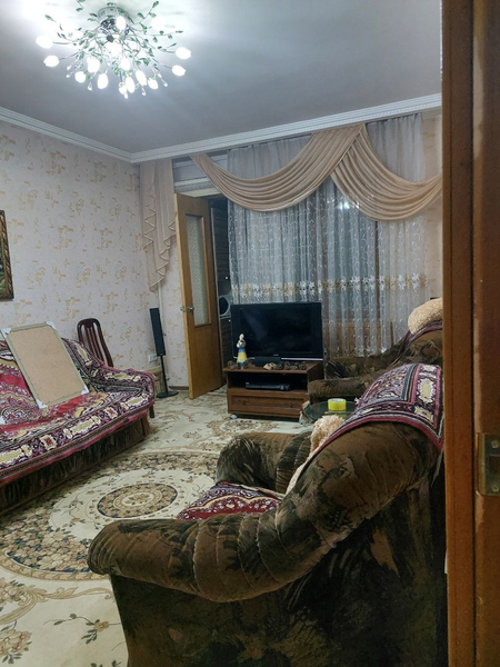 Чиланзар 1  КВ 77 серия 2/2/4 в трёх с мебелью и техникой!