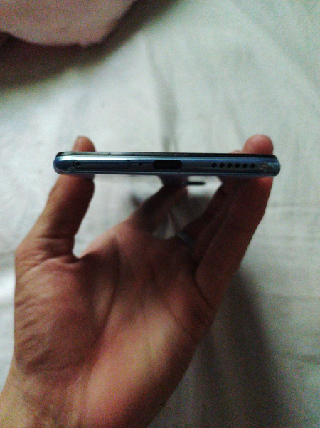 Xiaomi 11 layt 5G 128 gb 8+8 srocno pul kere bugun oganga 700 min bol
