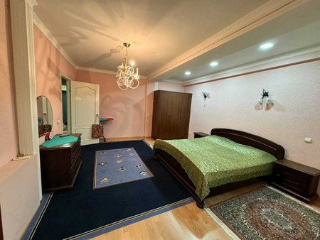 Жизнь в центре Ташкента: уютная квартира 2/3/8  в продаже. (J3671)
