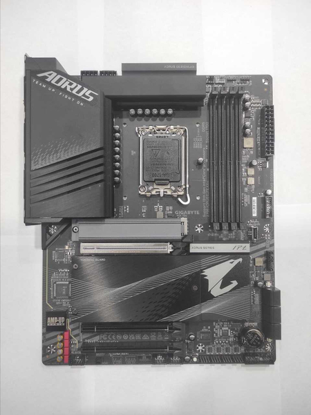 Z790 AORUS Elite AX DDR5