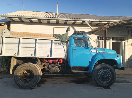 Zil 130 sotiladi 1990 yil