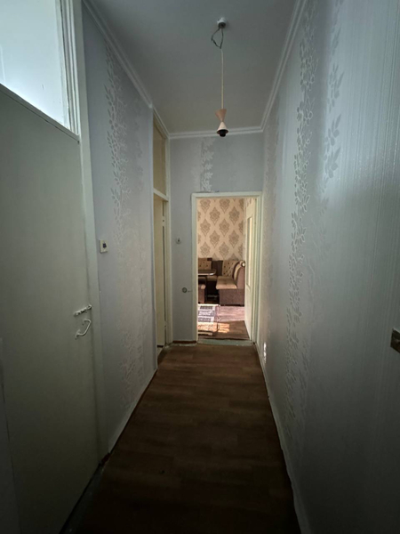 Продам квартиру 3 комнатнаям