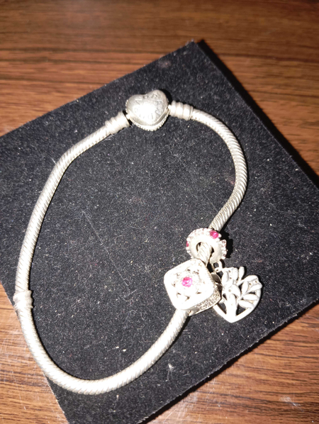 Продам серебряный браслет Pandora