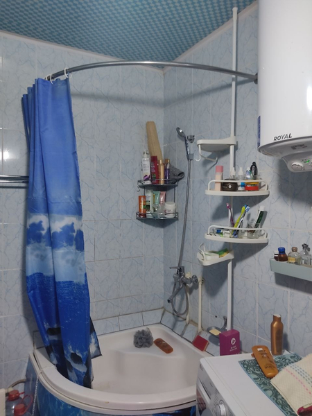 Продаётся одна комнатная квартира  УЧХОЗ
