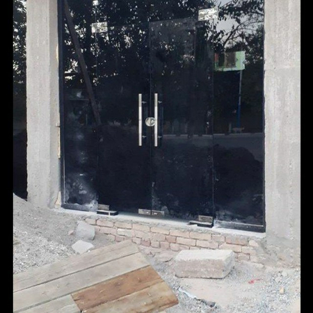 Oynalar va eshik romlar