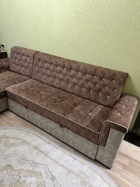 Продается диван Новый пользовались несколько месяцев