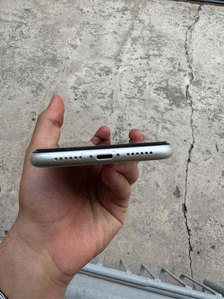 Iphone 11 256 gb tinniq