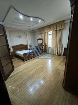 Габус ! Нукусская,пр-т Амир Темур рядом бутик Гламур 175м² 3\3\6