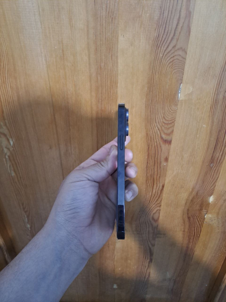 Iphone 14 pro max sotiladi