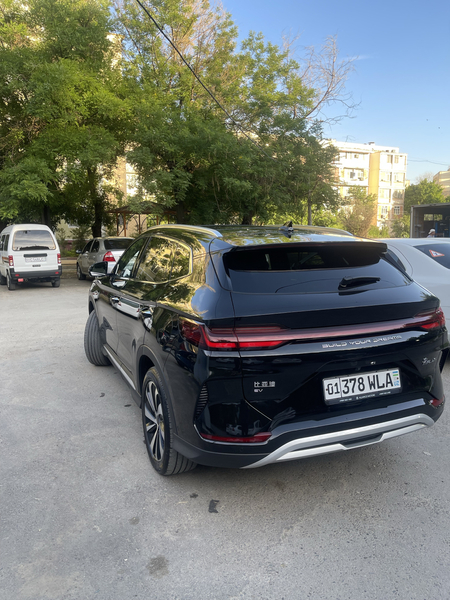 Taksi xizmati yengi byd song plus champion qora