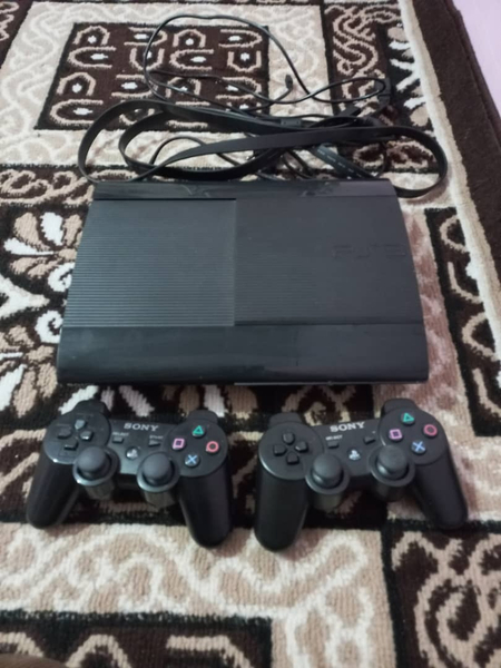 Sony playstation 3 super slim