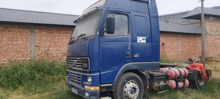 Фура тягач (DAF-Volva)