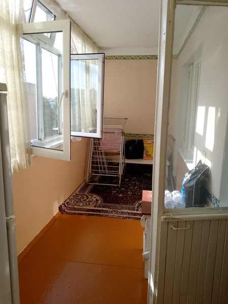 Продаётся Квартира 3х ком 4 этаж в Янгиюле на Персидской