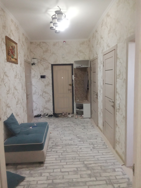 3 xonali novostroyka srochna sotiladi Chirchiq sh. 16 etajka Ped..ins