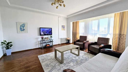ЦЕНТР. БОБУРА. 2/7/9 Яккасарайский. 60м2. ор-р Корзинка Аэропорт