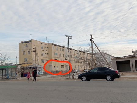 Qosmobodda 3 xonali kvartira sotiladi