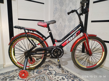 3/6 yoshga zo‘r velosiped sotiladi