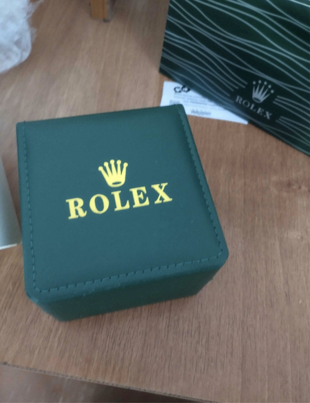 Rolex soat, dokumenti bor