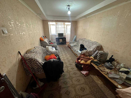 Продаётся 3х комн квартира на 1 этаже Ор-р Русалка