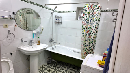 Продается квартира 2/2/4 Генерал Петрова