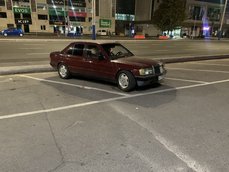 Mercadrs Benz 190