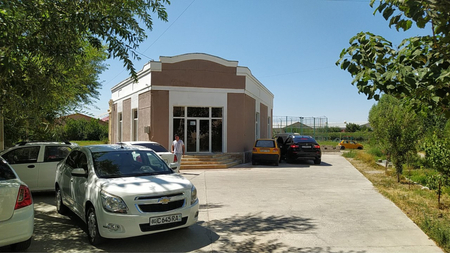 Srochno kafe-oshxona sotiladi