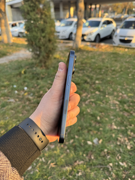 iPhone 15 Pro Max  256Gb  ESIM  86% Yomkast. Obmen Bor