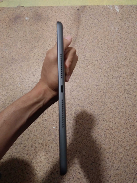 Ipad 9 alo holatda