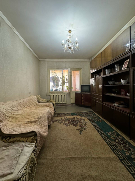 Продается 3/4/9 Сергели 5