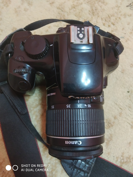 Canon 1100D sotilad