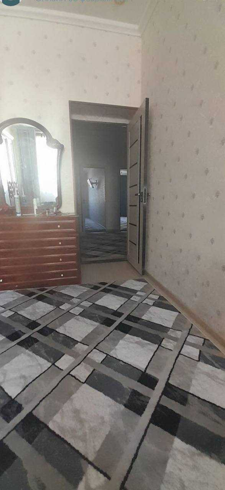3 xonali 1 etajda joylashgan jixozlangan kvartira ijaraga beriladi