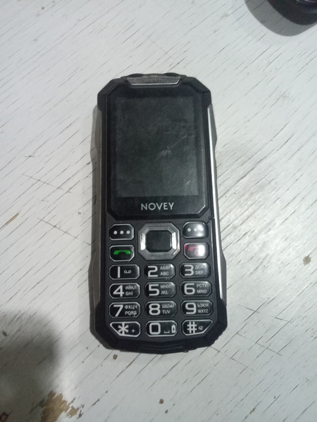 Telefonlar sotiladi zapchasga 200 000so‘m