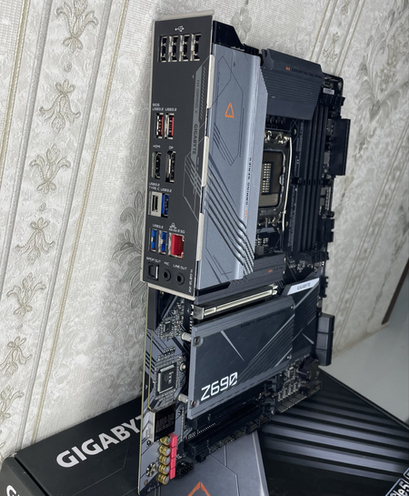 Gigabyte Z690 Gaming X DDR5