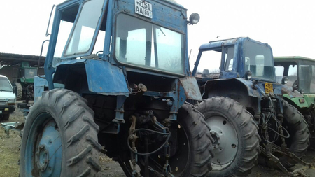 Traktor 80 mtz sotiladi