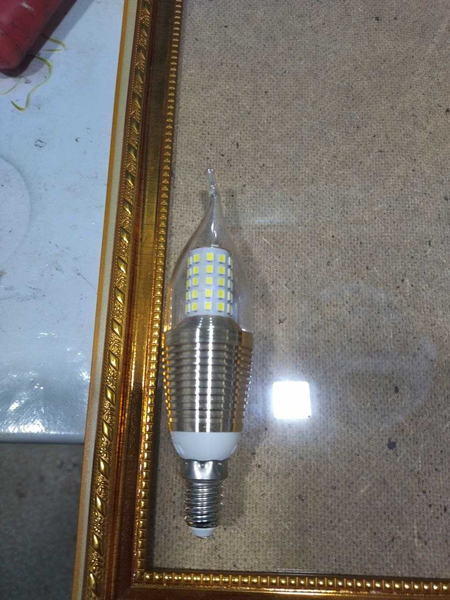 Продам лампочки для люстры.