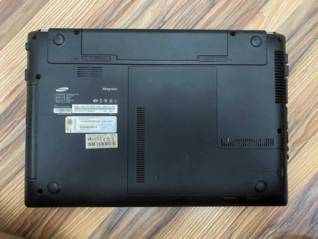 Samsung rv520 cpui3/ram8gb/hdd500gb