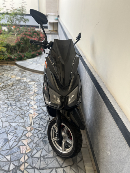 Moto sotiladi bi