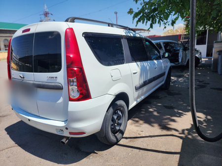 Lada largus 2018